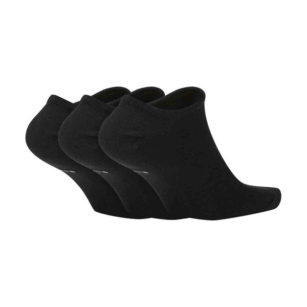 Shop Nike Sportswear Everyday Essential - | Millennium Shoes